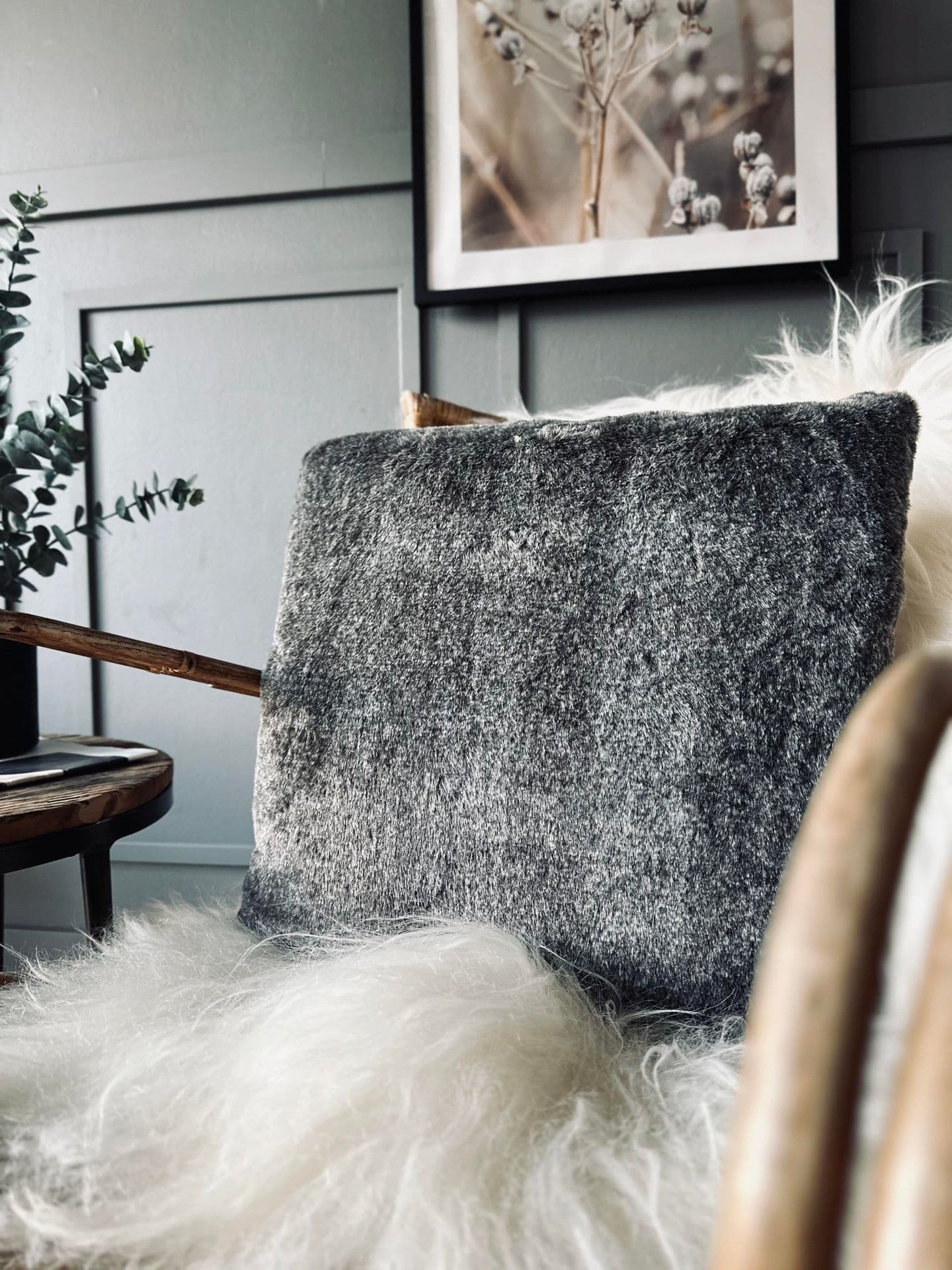 Kudde inkl. fyllning - Brun 45x45 – mjuk plysch – VIAMAJA.SE